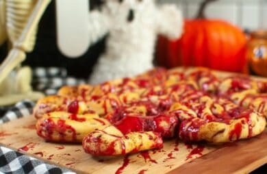 Zombie Bloody Intestines Cinnamon Rolls for Halloween